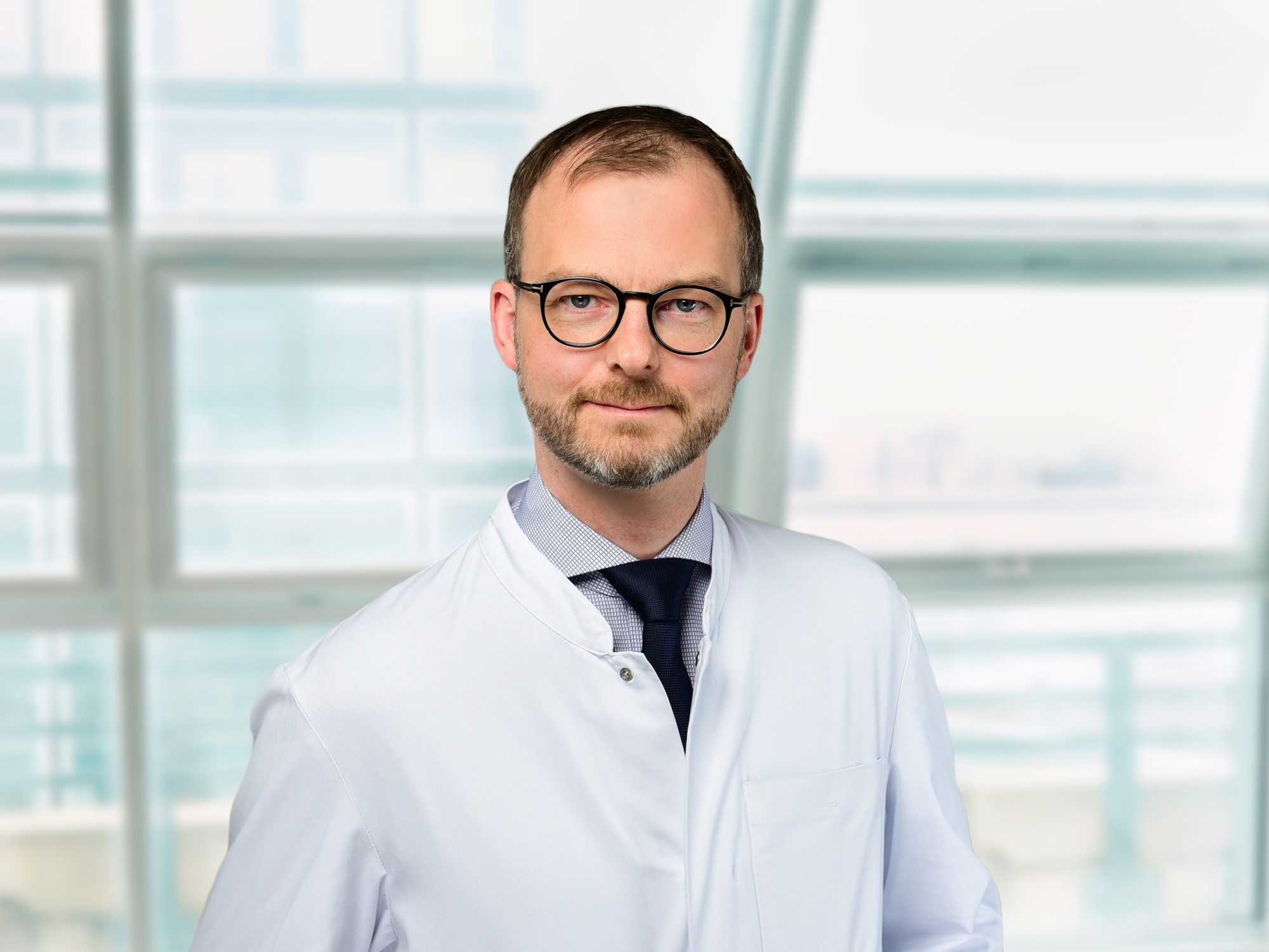Priv.-Doz. Dr. Alexander Iwen | Internist & Endokrinologie-Experte ...